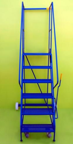 Mobile Lorry Access Steps - Ladder Warehouse